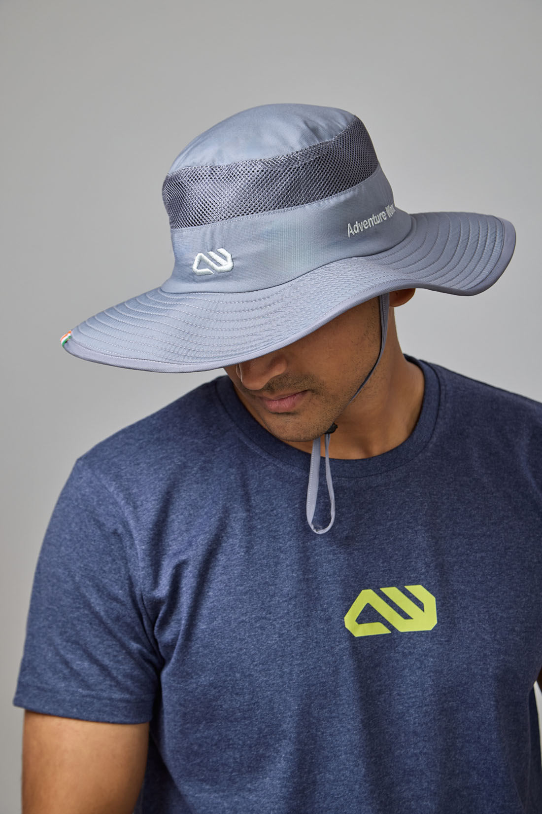 Discover the ultimate convenience with our waist pouch