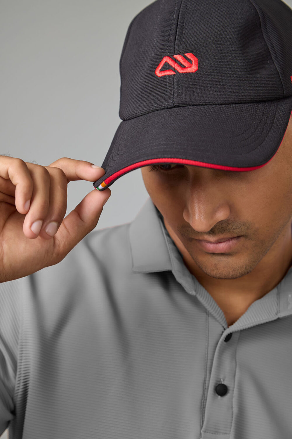 Discover the ultimate convenience with our waist pouch